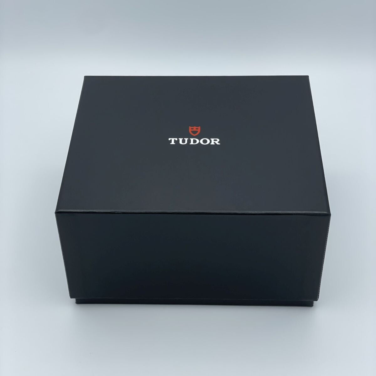 TUDOR BLACK BAY UHREN BOX WATCH BOX CASE VINTAGE RAR SCHÖN SCHWARZ RAR ...
